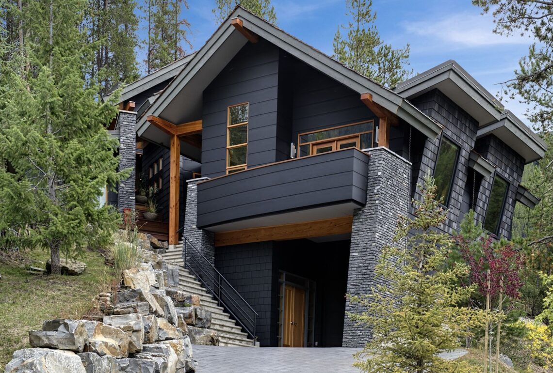 12 Most Popular House Siding Colors - House Frey